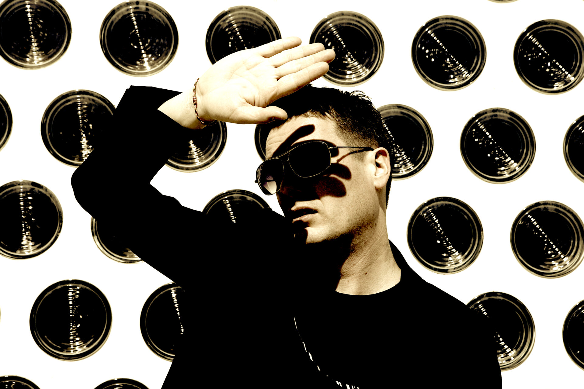 ARTIST SPOTLIGHT: Frank Muller / Beroshima - Electrofans